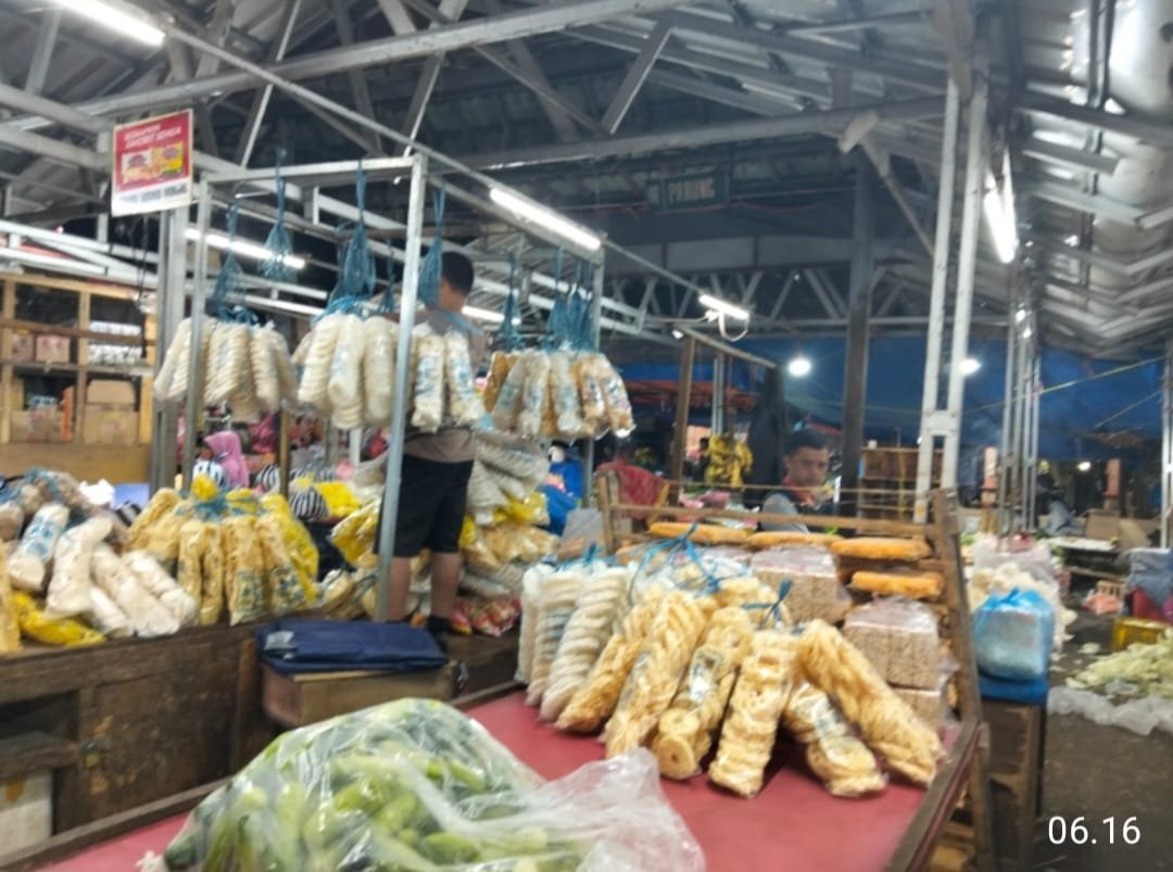 Pedagang Pasar Merdeka Bogor Keluhkan Kerugian dan Intimidasi ...